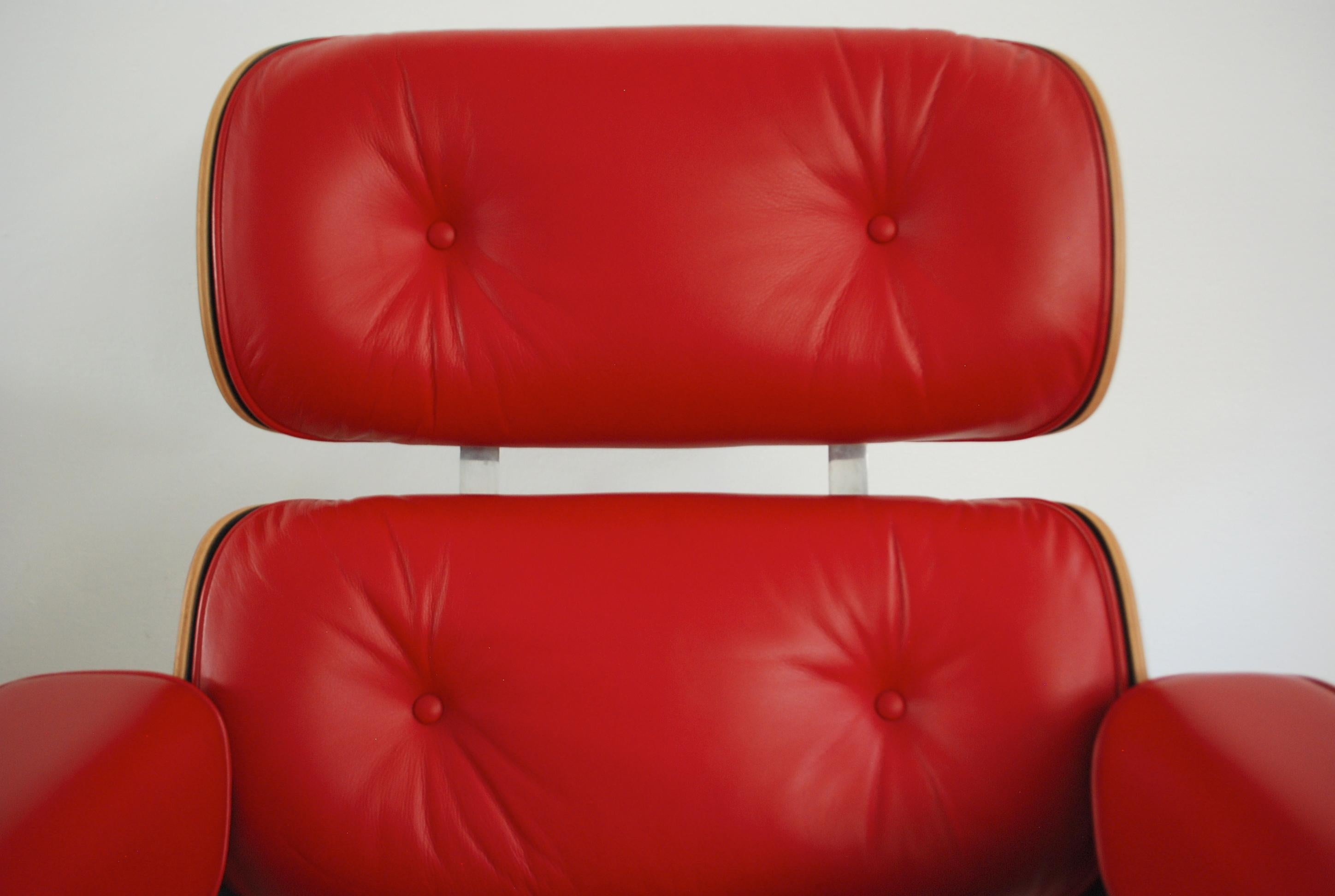 Vitra Lounge Chair Red Leather Santos Rosewood Charles/ Ray Eames, 2007 ...