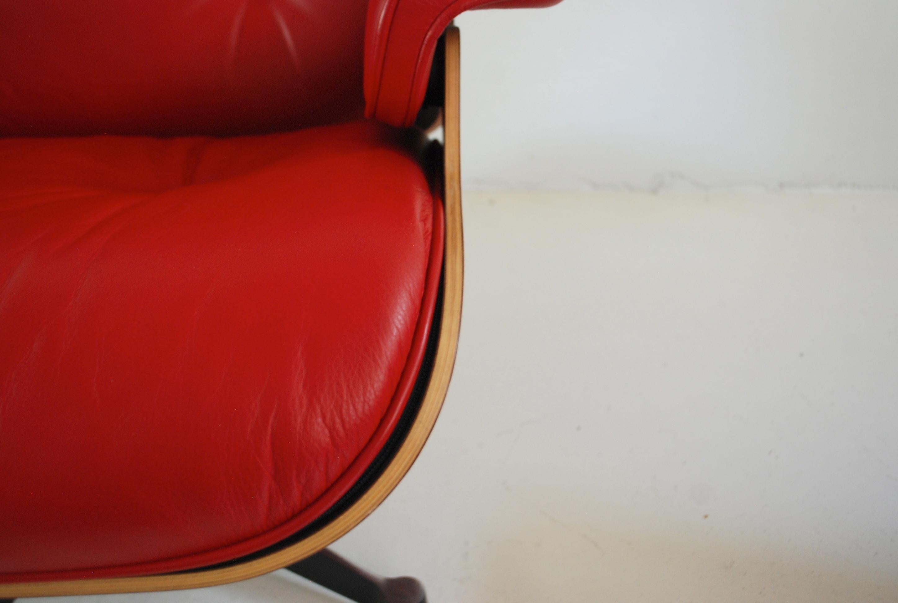 Vitra Lounge Chair Red Leather Santos Rosewood Charles/ Ray Eames, 2007 ...