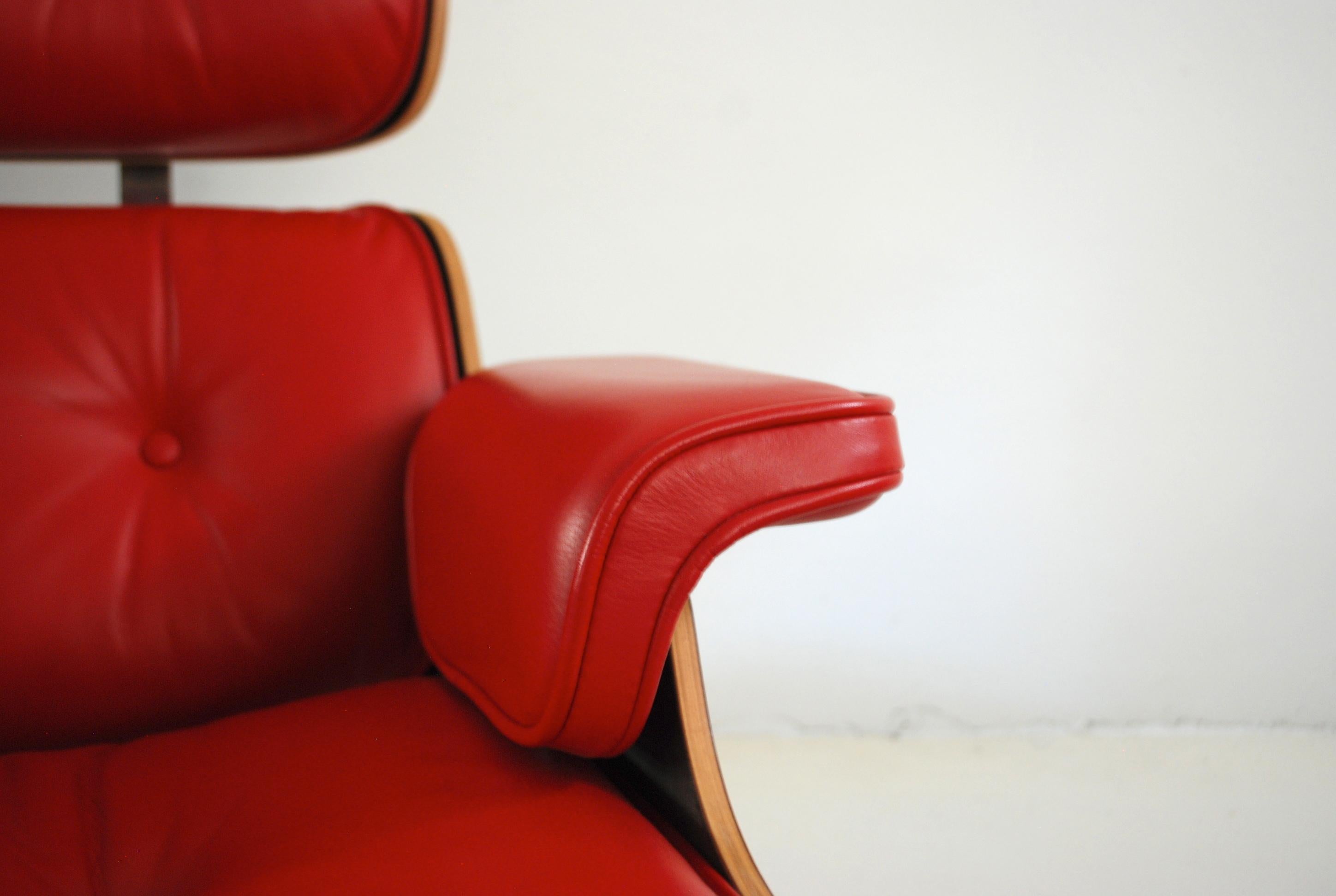 Vitra Lounge Chair Red Leather Santos Rosewood Charles/ Ray Eames, 2007 ...