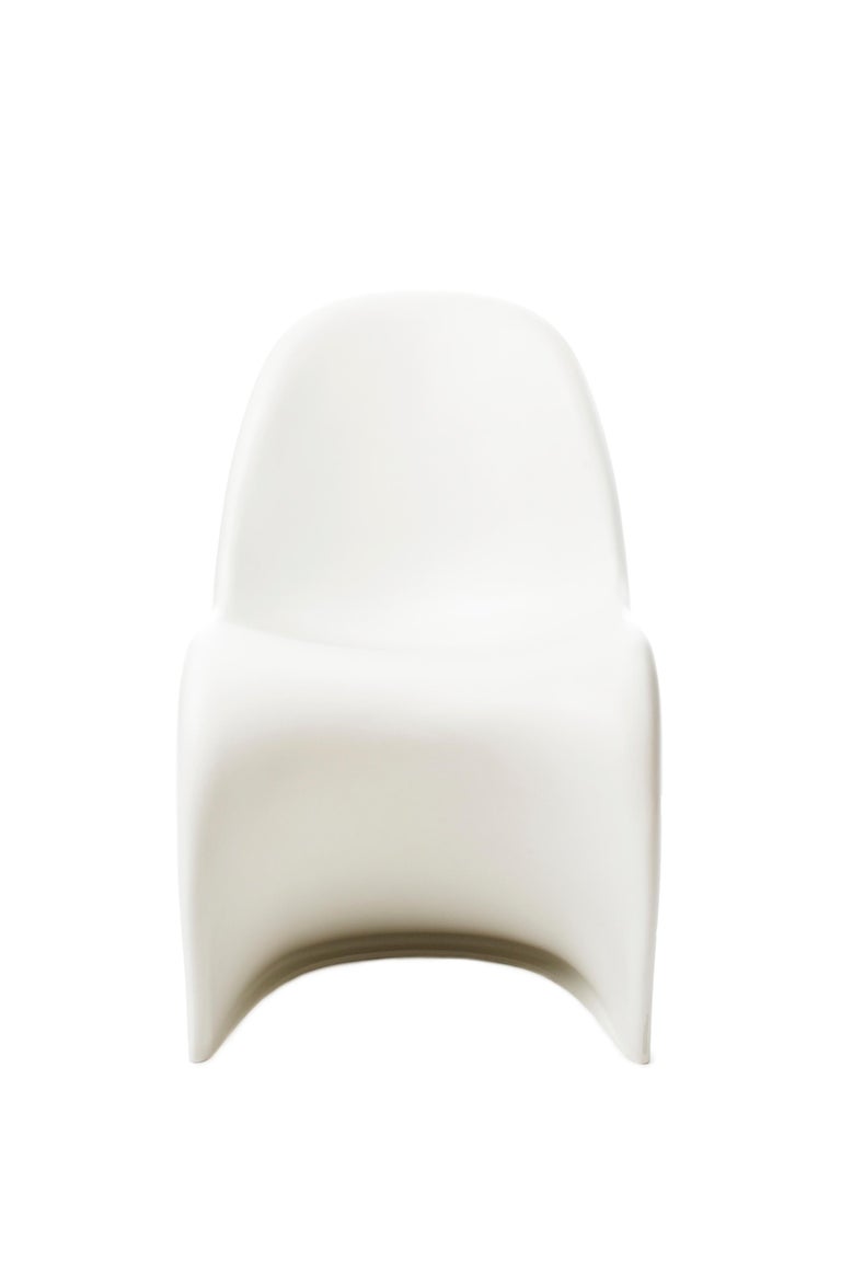Vitra Panton Chair in White by Verner Panton For Sale at 1stDibs