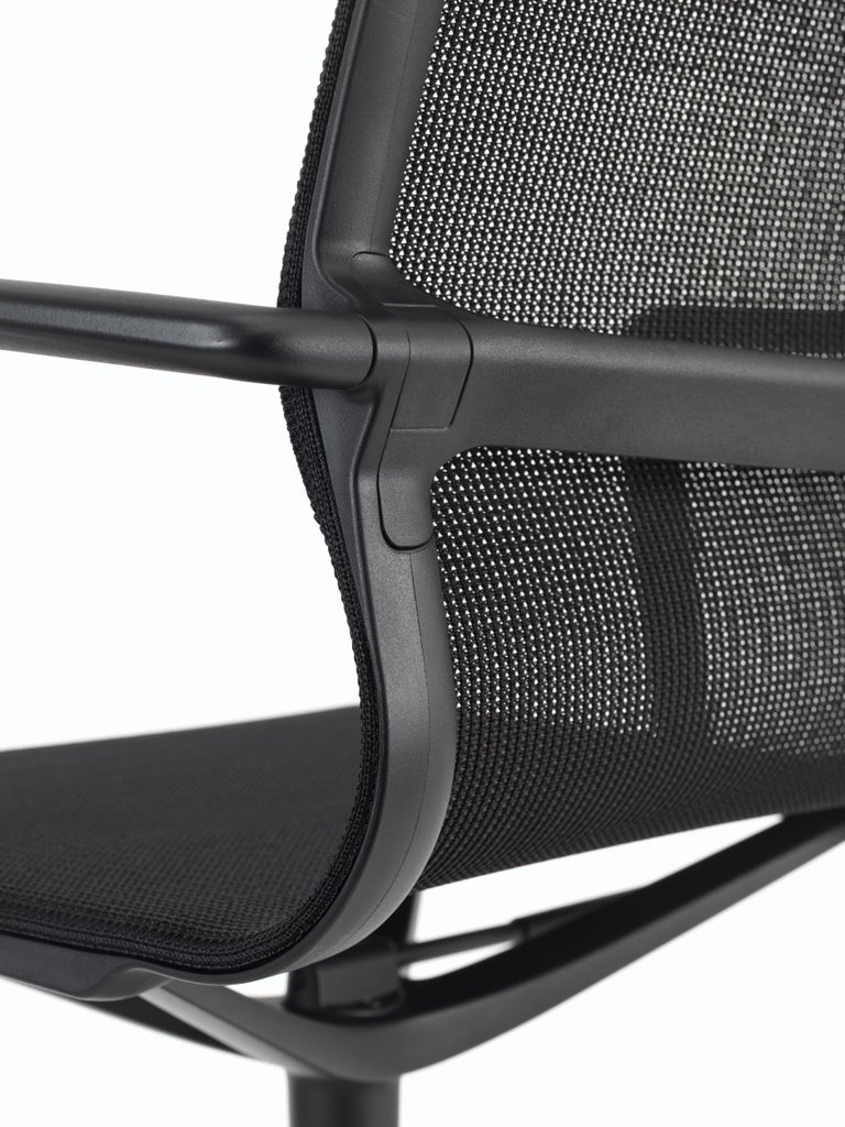 Vitra Physix Studio Chair in Black Pearl Trio Knit by Alberto Meda For ...