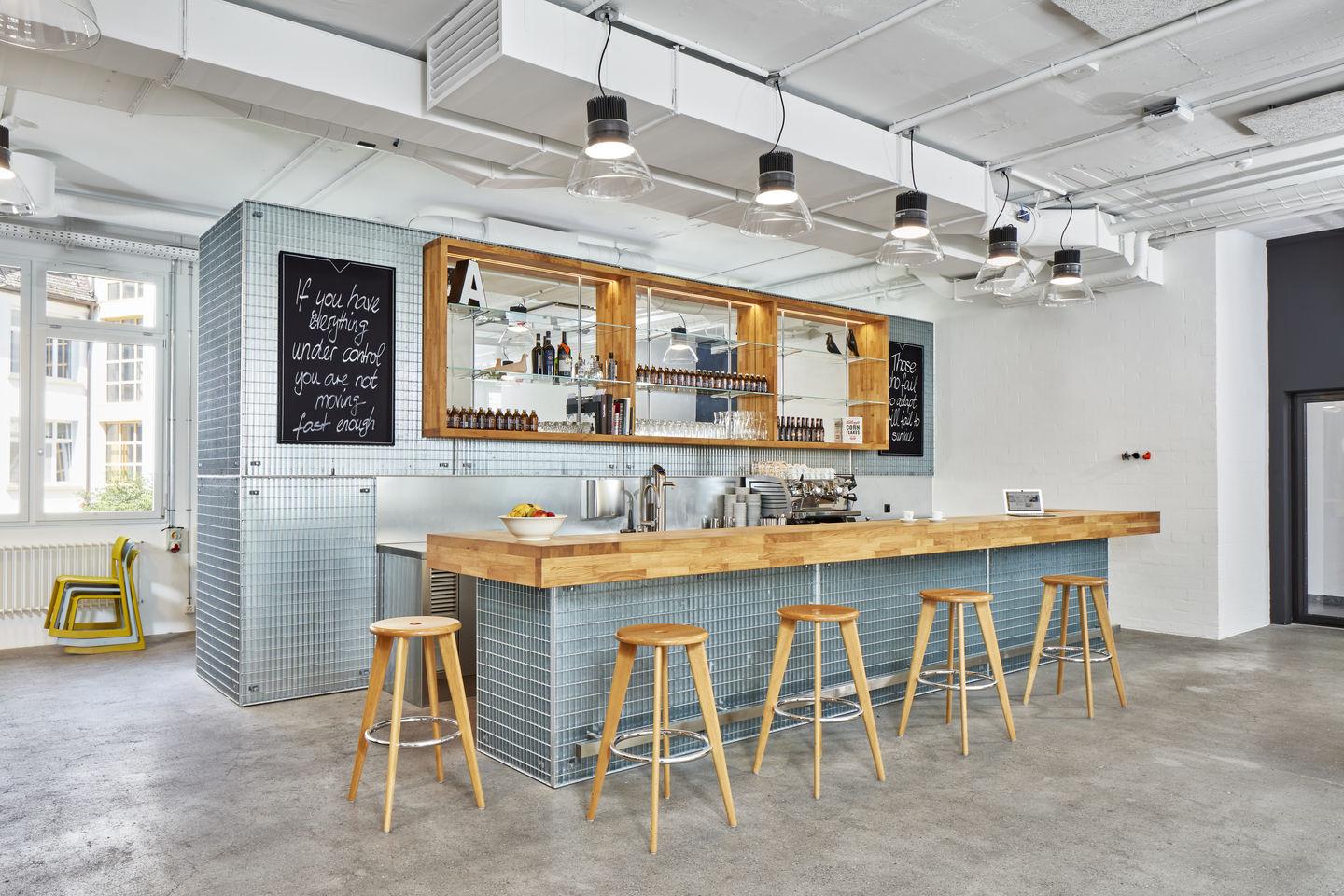 Vitra Tabouret Haut Bar Stool in Natural Oak by Jean Prouvé For Sale at ...