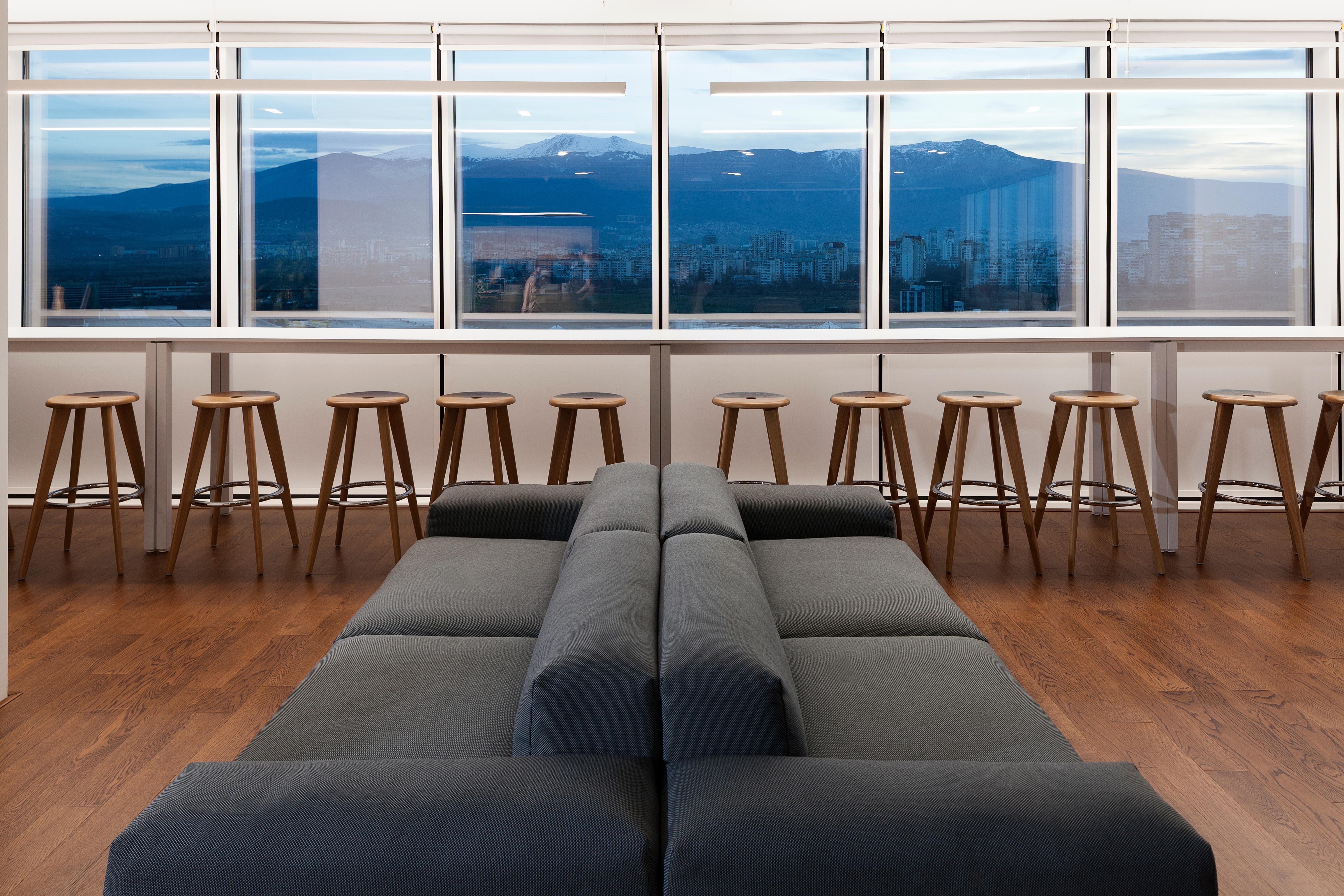 Vitra Tabouret Haut Bar Stool in Natural Oak by Jean Prouvé For Sale at ...