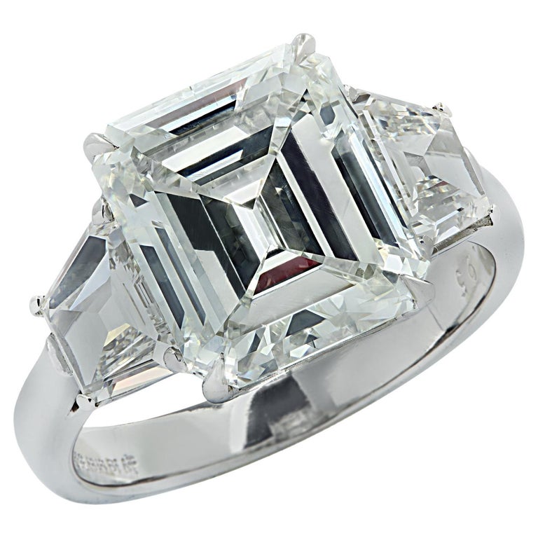 Vivid Diamonds GIA Certified 7.01 Carat Emerald Cut Diamond Engagement Ring For Sale at 1stDibs