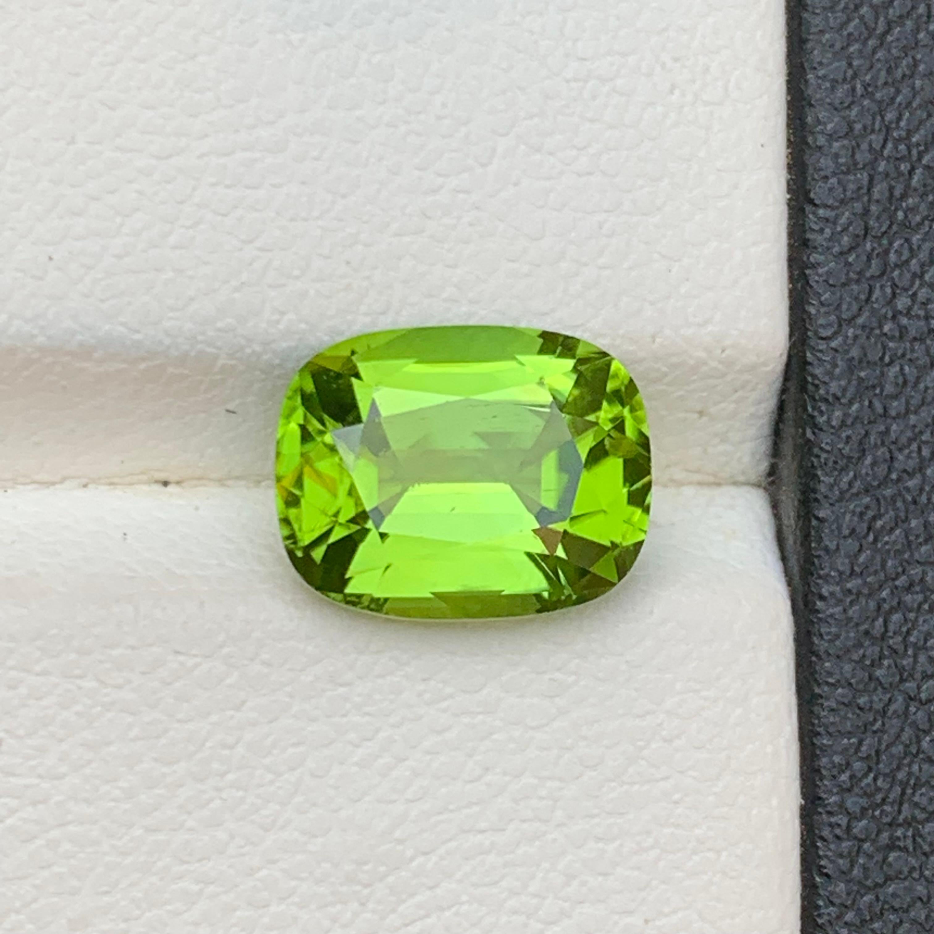 Vivid Green Natural Peridot 3.77 Carat Cushion Cut Loose Gemstone for ...