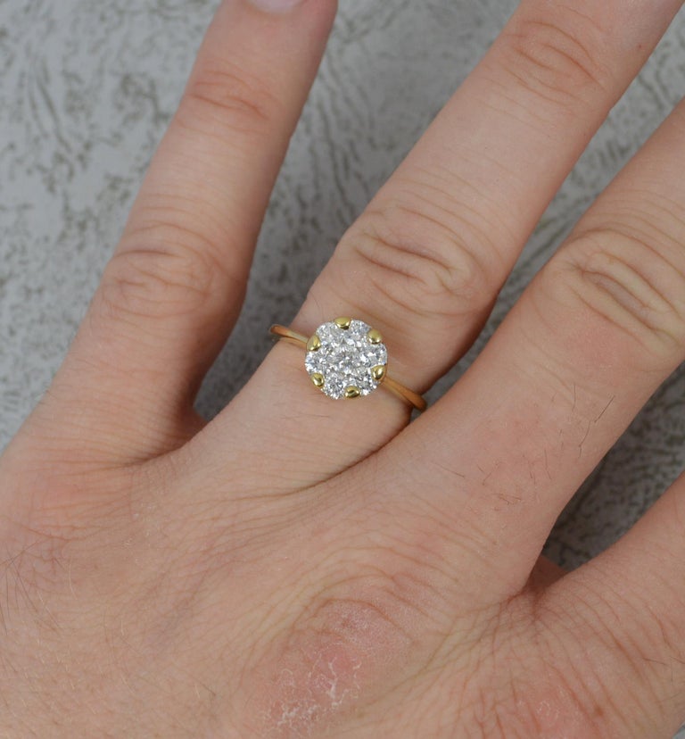 Vs 0.75ct Diamond and 18 Carat Yellow Gold Cluster Ring For Sale at 1stDibs