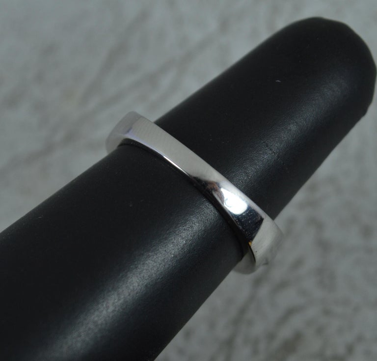 Vs 1.00ct Diamond and Platinum Tomas Rae Cluster Ring For Sale at 1stDibs