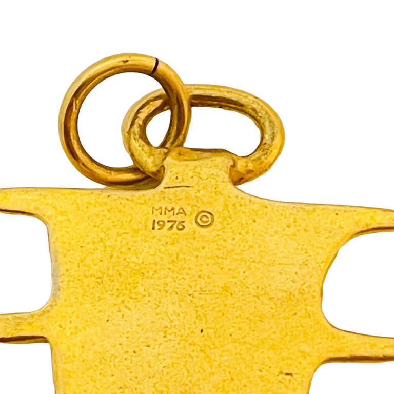 Vtg MMA 1976 gold designer runway pendant necklace For Sale at 1stDibs
