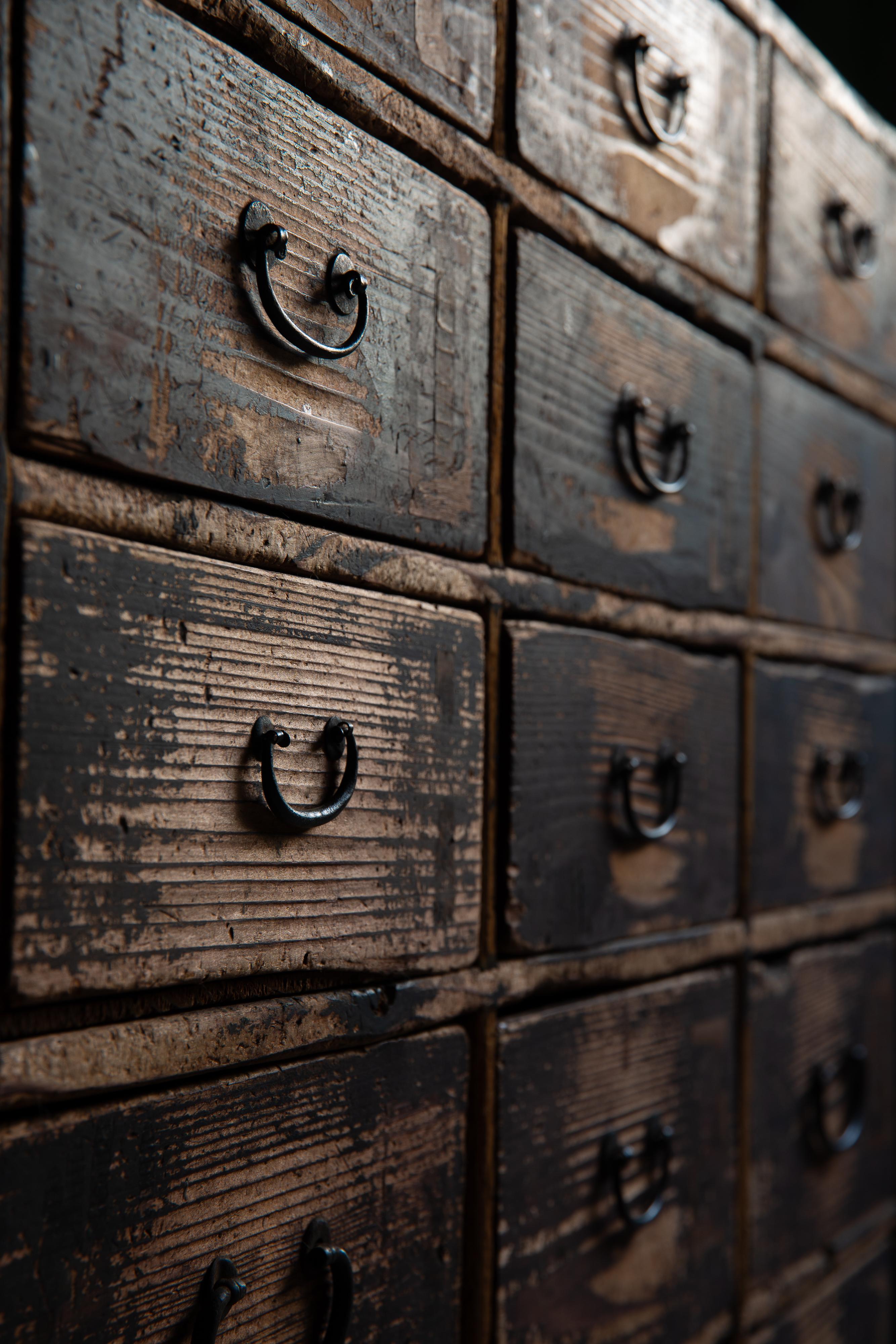 19th Edo Japanese wabi sabi dougu Kusuri Tansu, Tool medicine chest of drawers For Sale at 1stDibs
