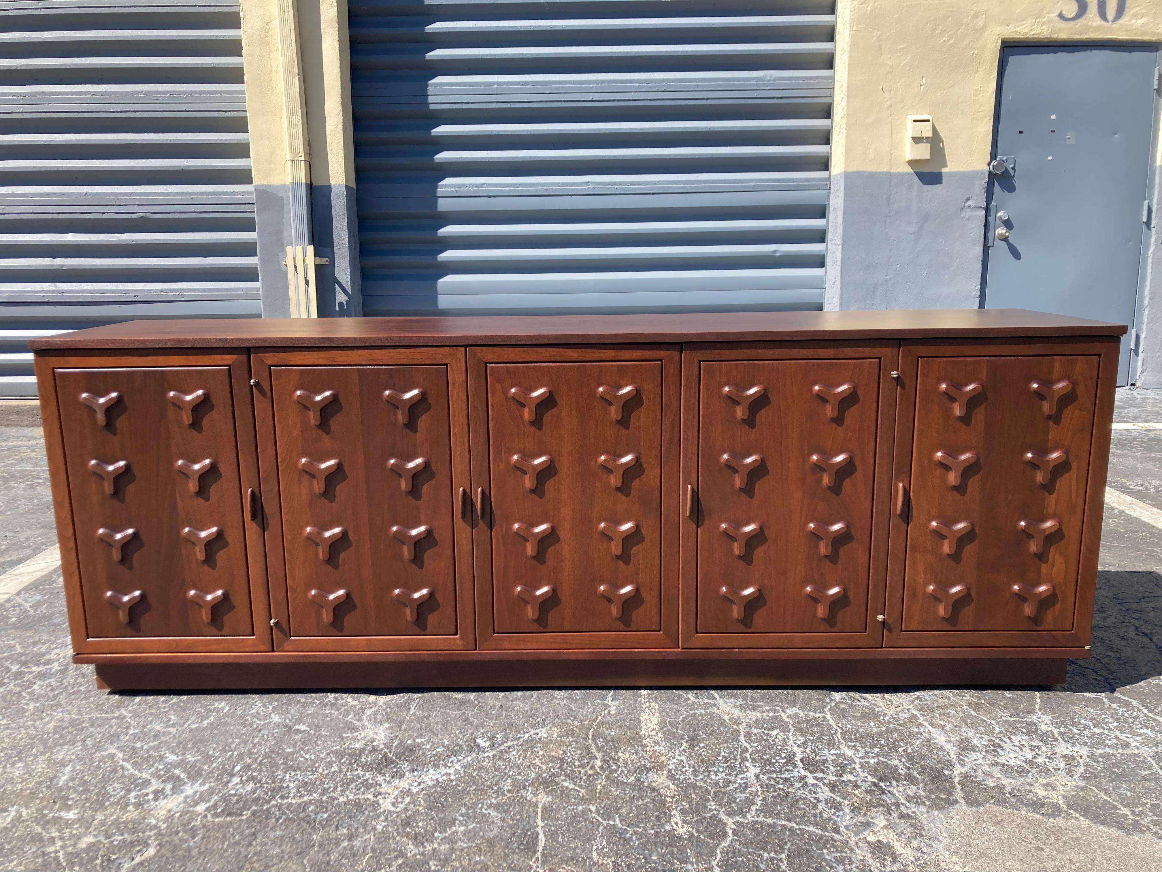 Walnut Credenza by Jorgen Hansen and Jens Thuesen for Romweber For Sale ...