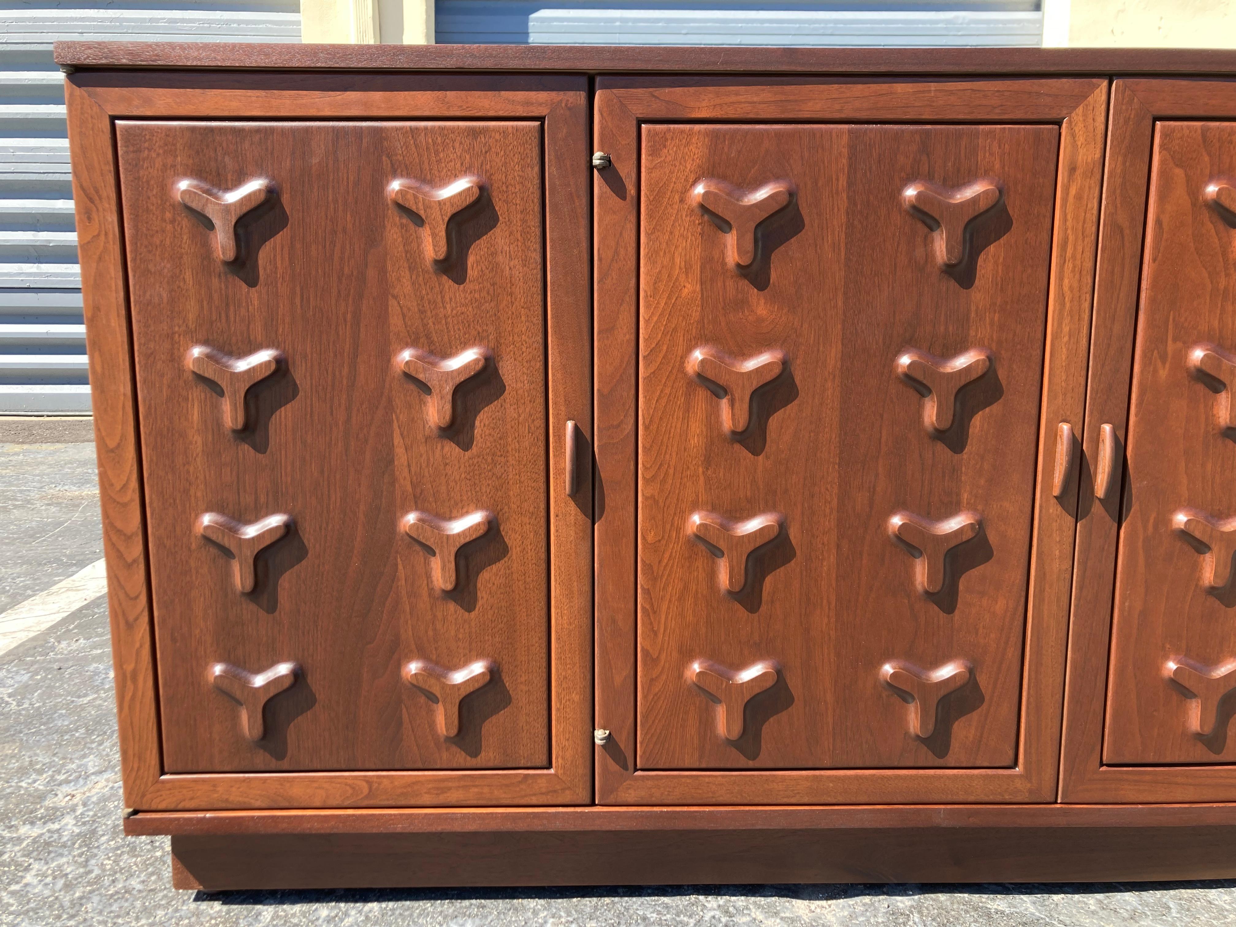Walnut Credenza by Jorgen Hansen and Jens Thuesen for Romweber For Sale ...