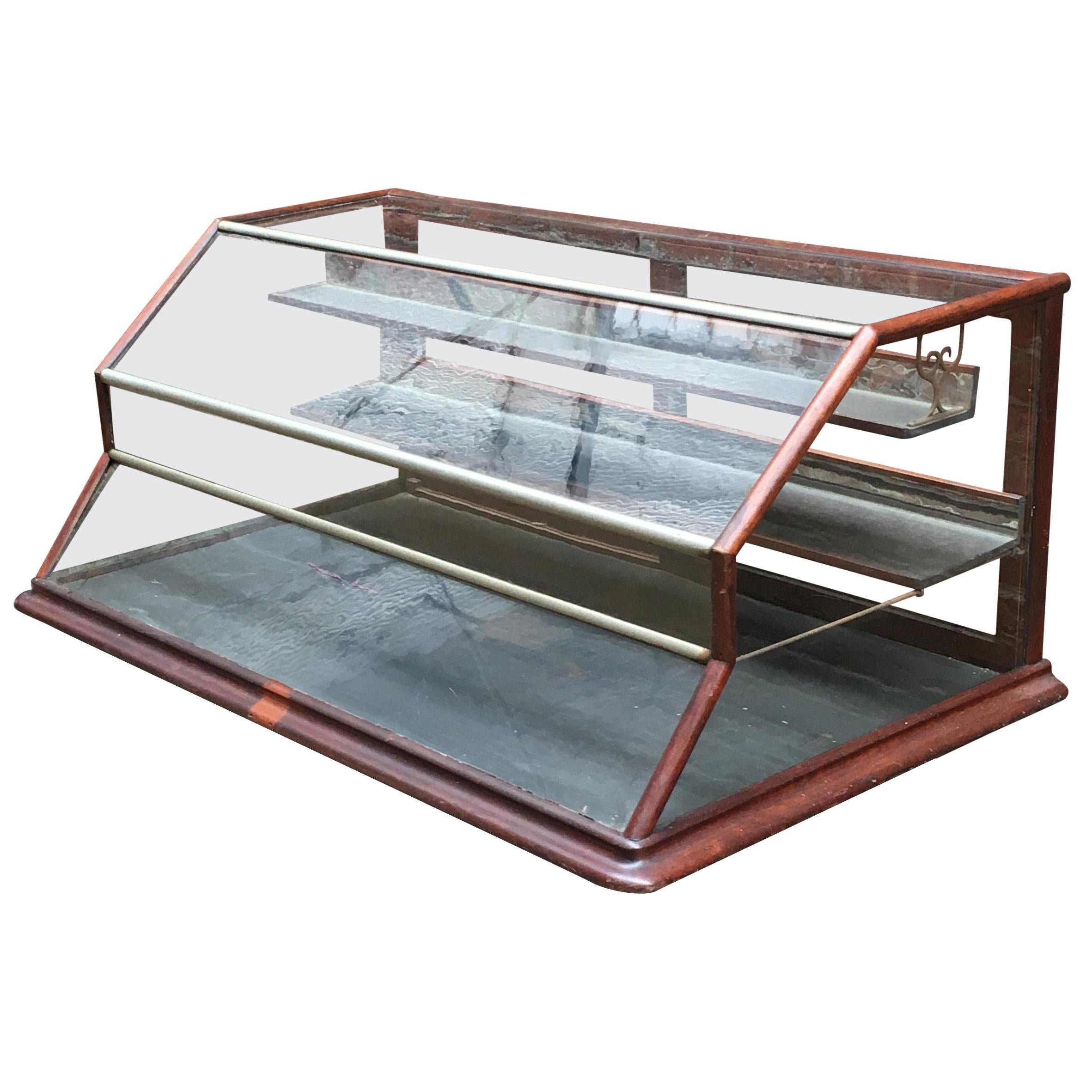 French Showcase Vitrines Made of Cream Painted Pine, Set of 2 at 1stDibs