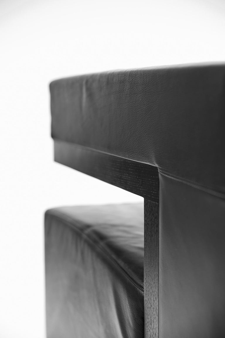 Walter Gropius f51 chairs in black leather at 1stDibs