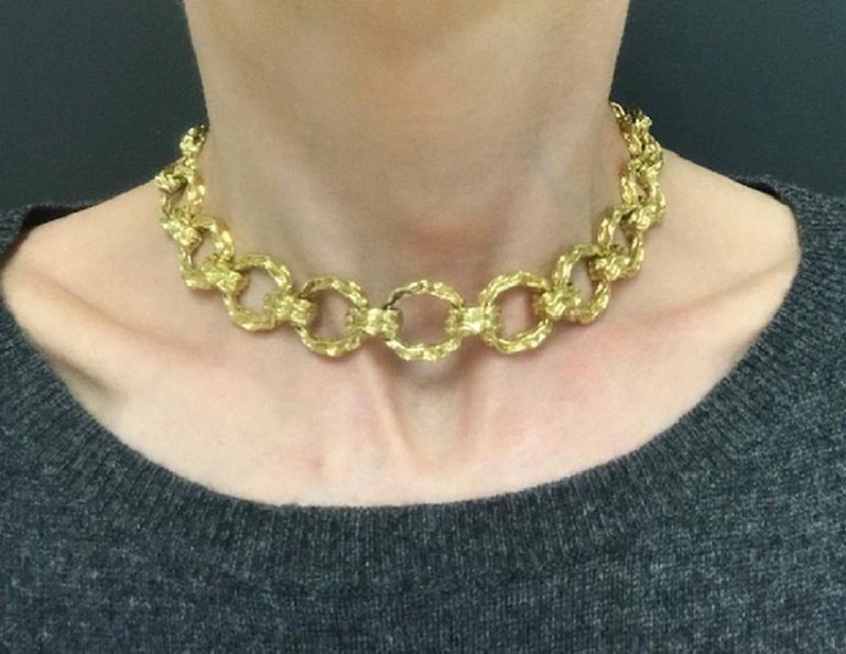 Wander Gold Necklace 18k Hammered Gold Bracelet Set For Sale at 1stDibs
