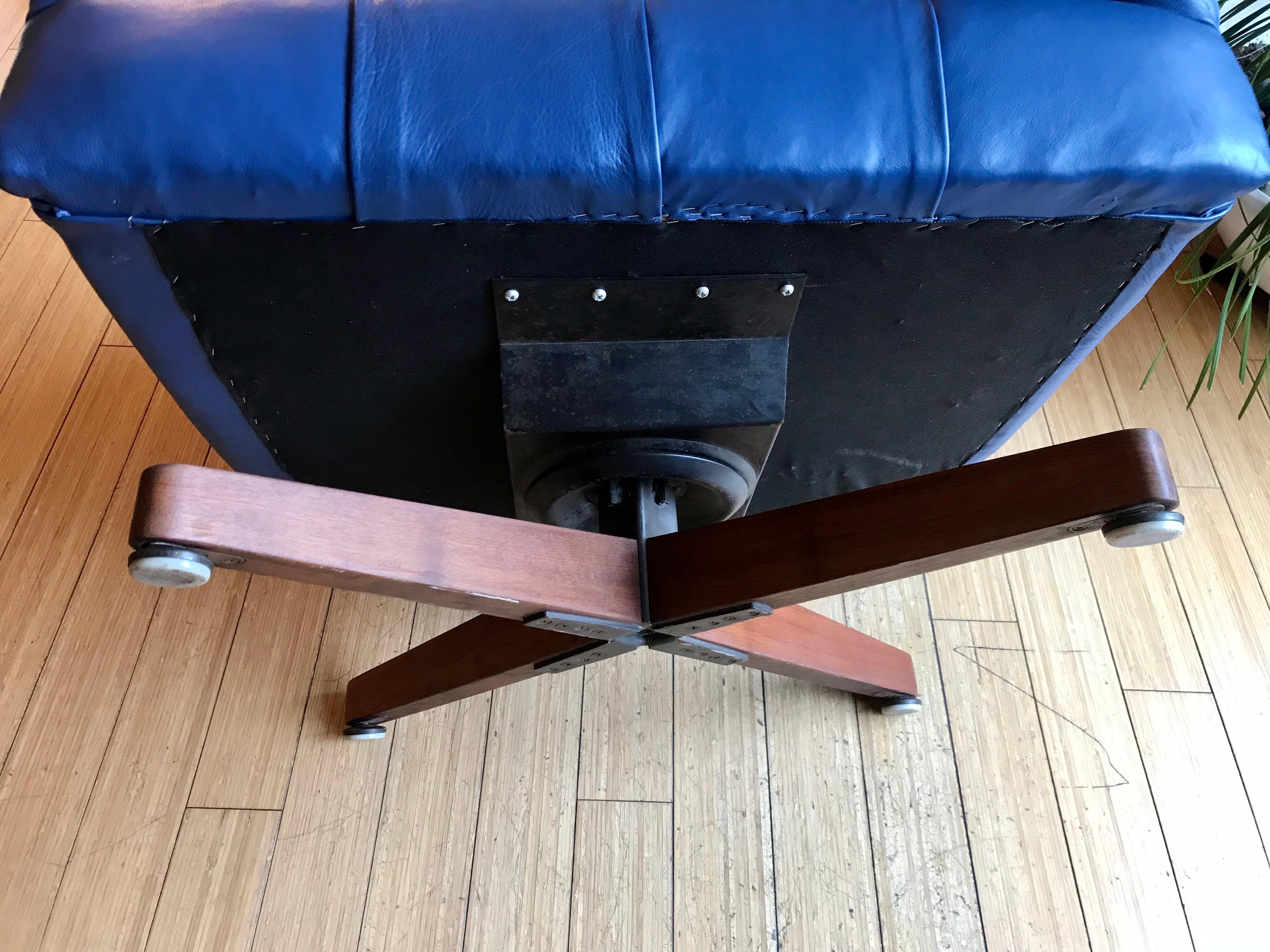 Ward Bennett Tufted Leather Club Chair For Sale at 1stDibs