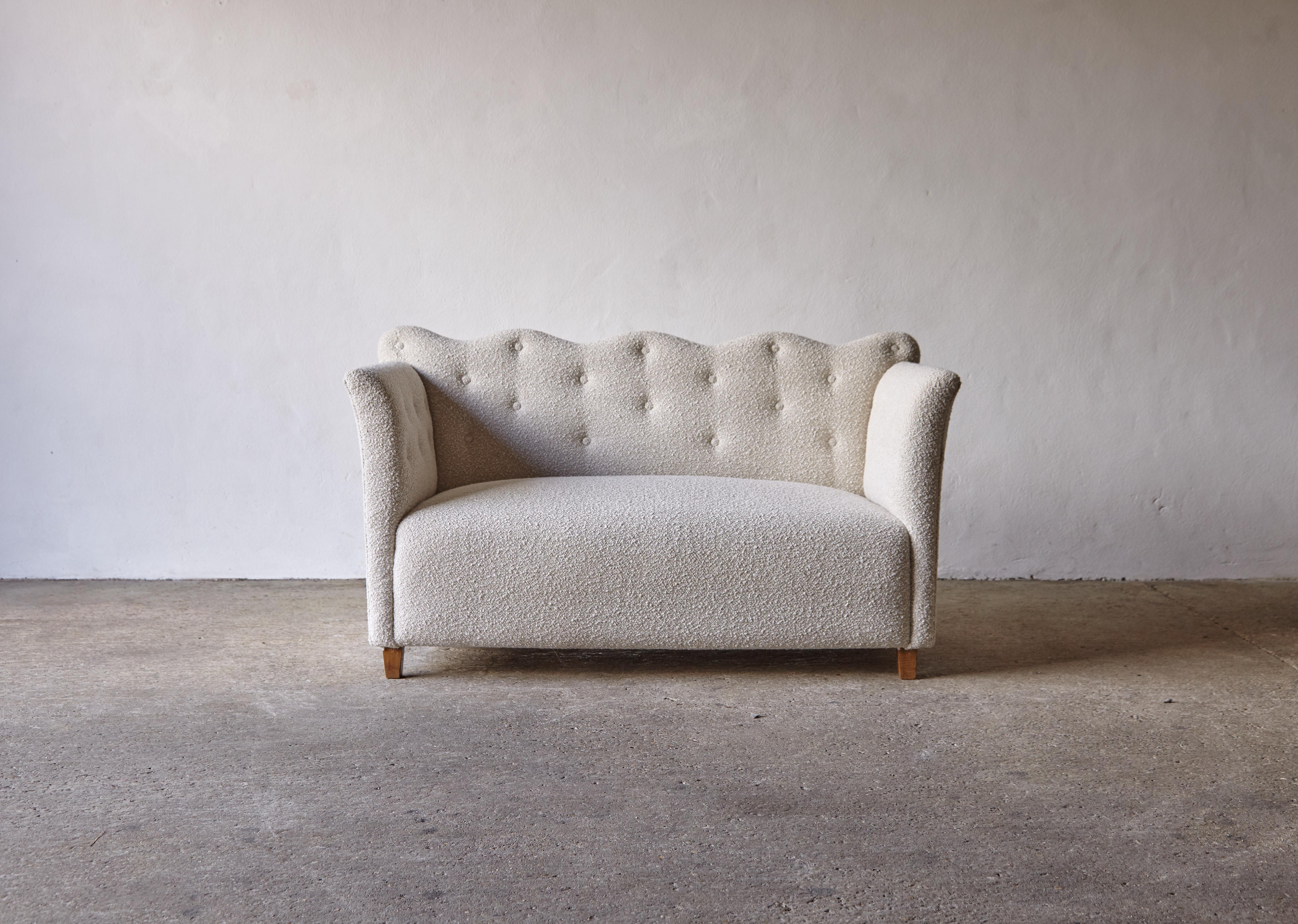 Wavy Back Sofa Upholstered in Lelievre Wool Boucle For Sale at 1stDibs