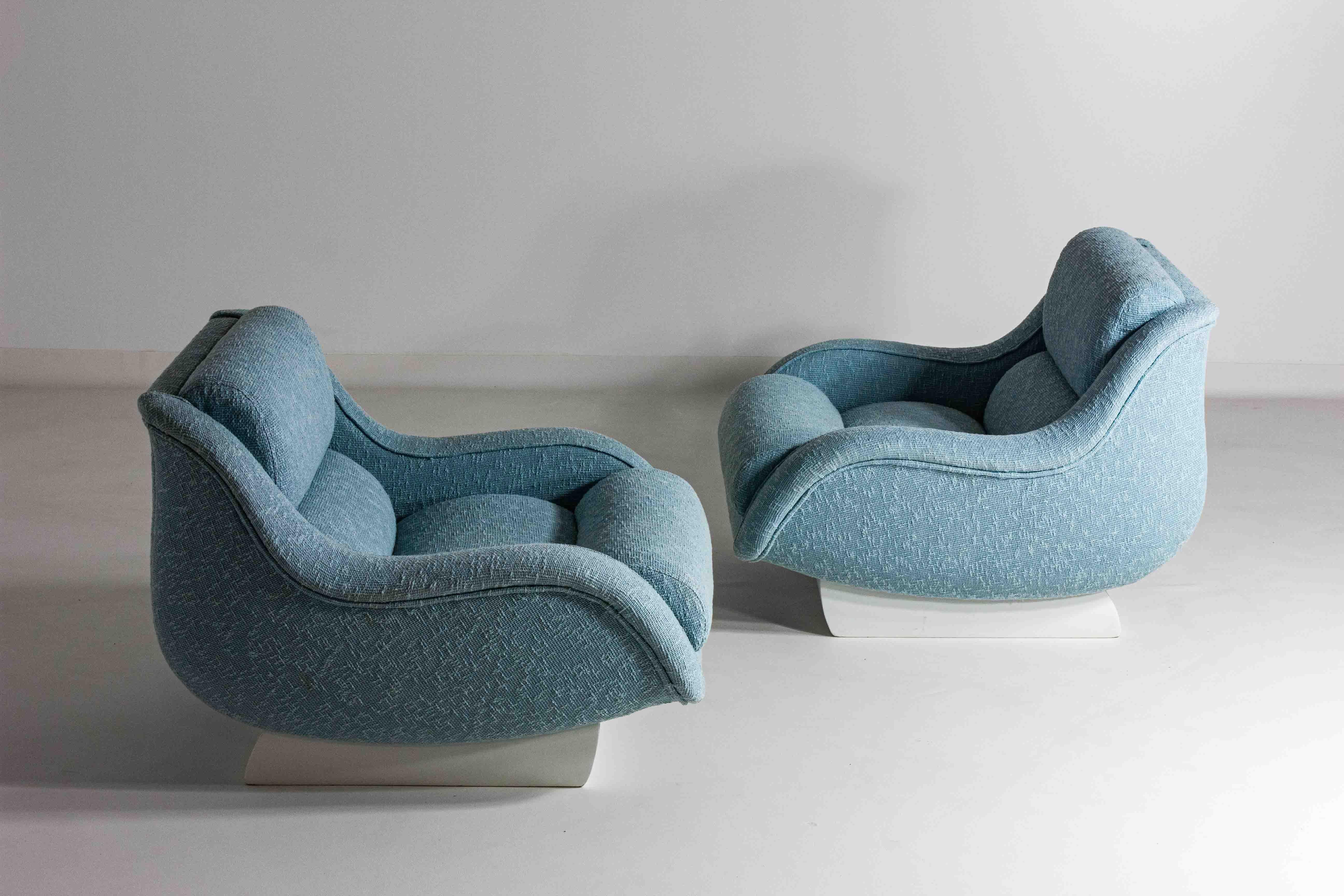 Wavy lounge chairs in dreamy blue upholstery, Italy 1970s For Sale at ...