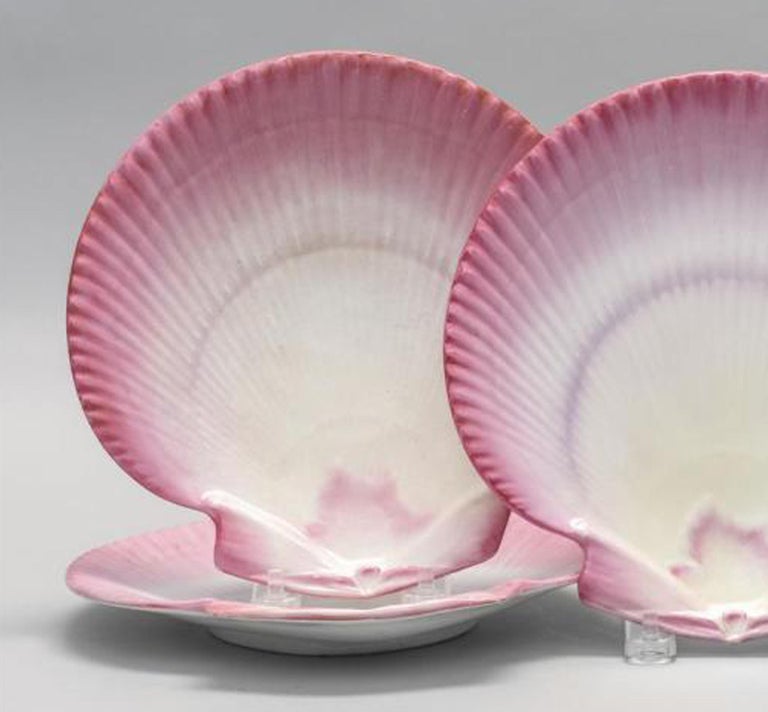 Wedgwood Pottery Pearlware Nautilus Scallop-Shaped Set of Five Shell ...