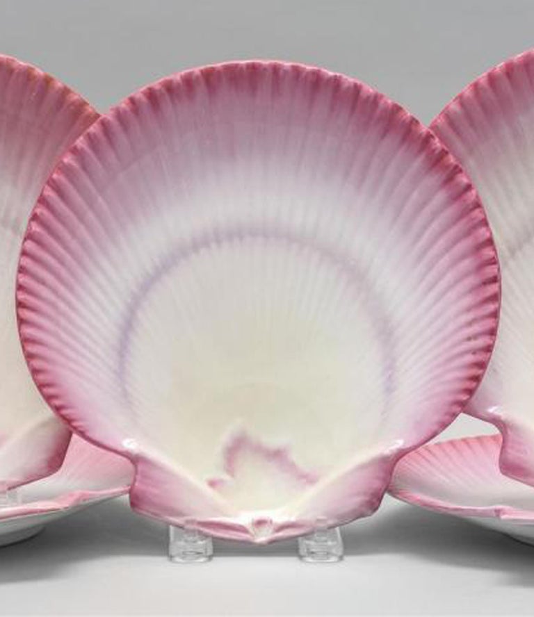 Wedgwood Pottery Pearlware Nautilus Scallop-Shaped Set of Five Shell ...