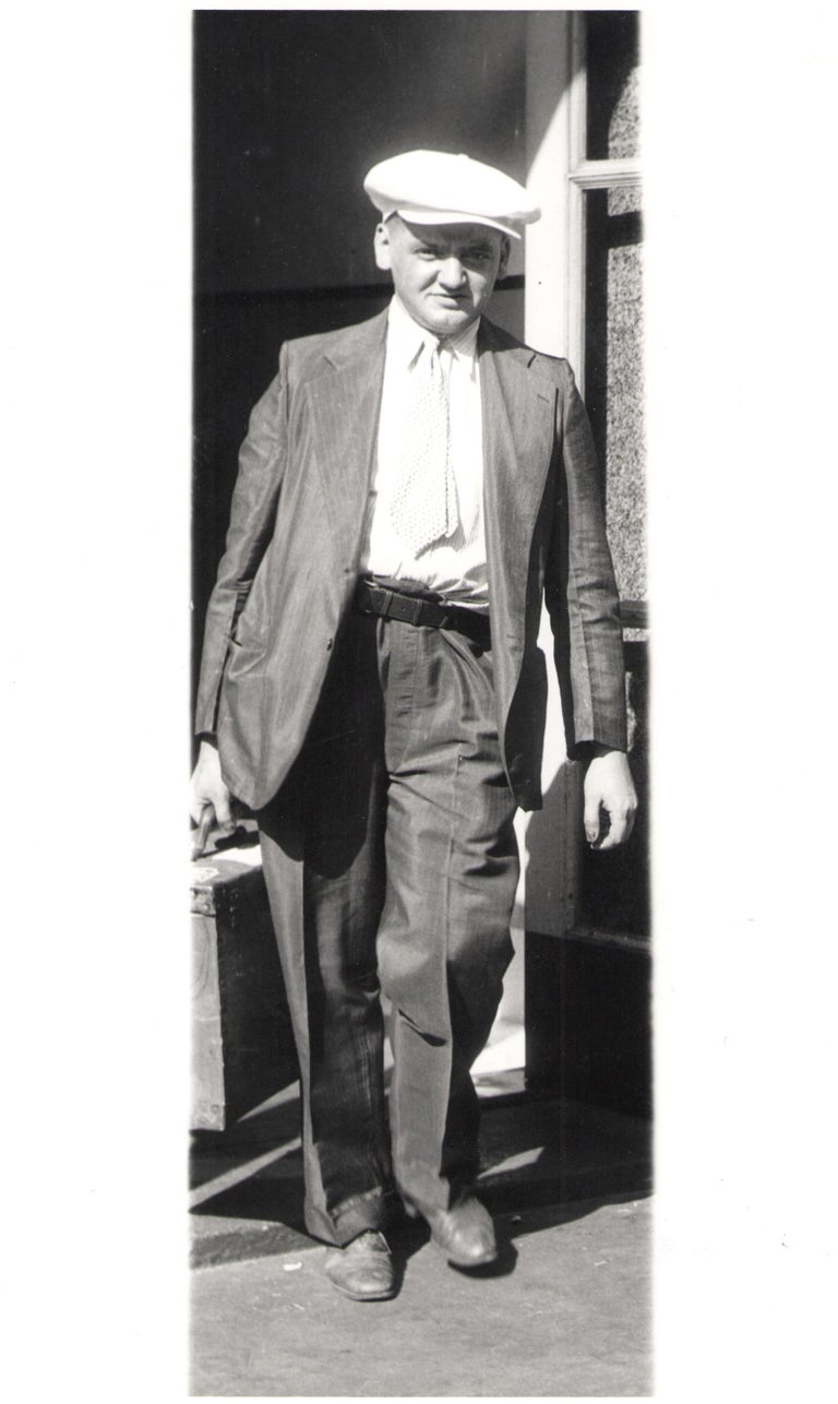 Weegee - Arthur “Weegee” Felling Leaves News Building, July 20, 1932 ...