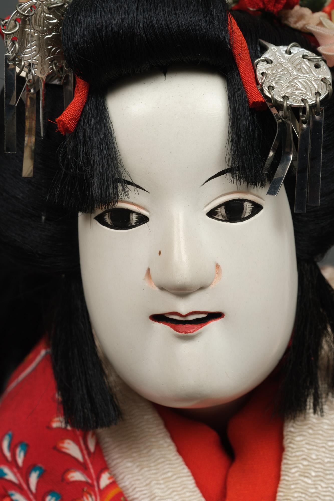 Well-Made Japanese Bunraku 文楽 Doll of a Beautiful Lady Known as Yaoya Oshichi For Sale at 1stDibs