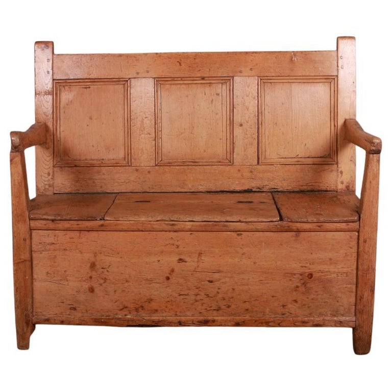 Welsh Pine Box Settle at 1stDibs