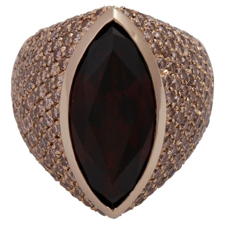 Wempe Ring with Garnet Navette For Sale at 1stDibs
