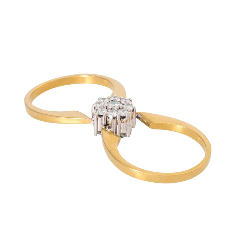 Wendering with Brilliant and Emerald For Sale at 1stDibs