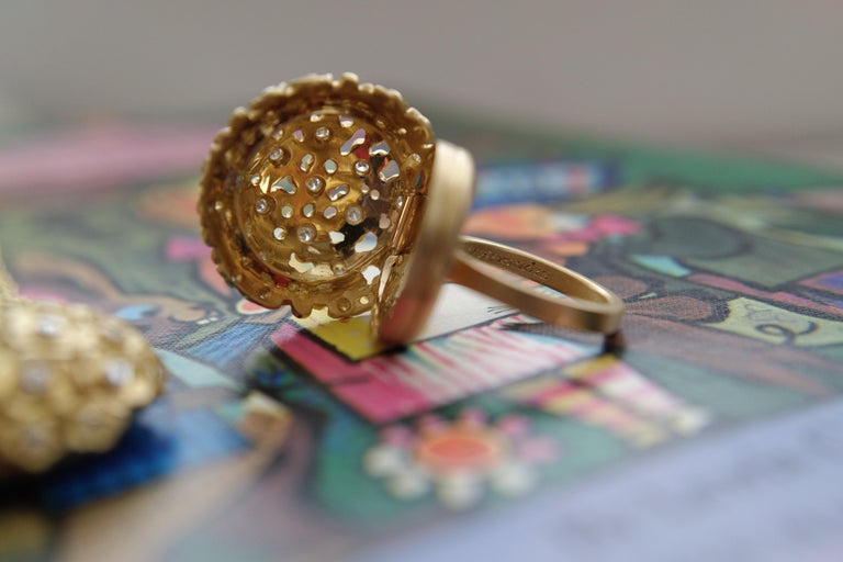 Wendy Brandes Daisy Floral Mechanical Scent Locket Diamond and Gold ...