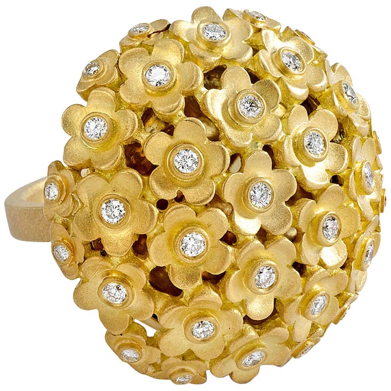 Wendy Brandes Daisy Floral Mechanical Scent Locket Diamond and Gold ...