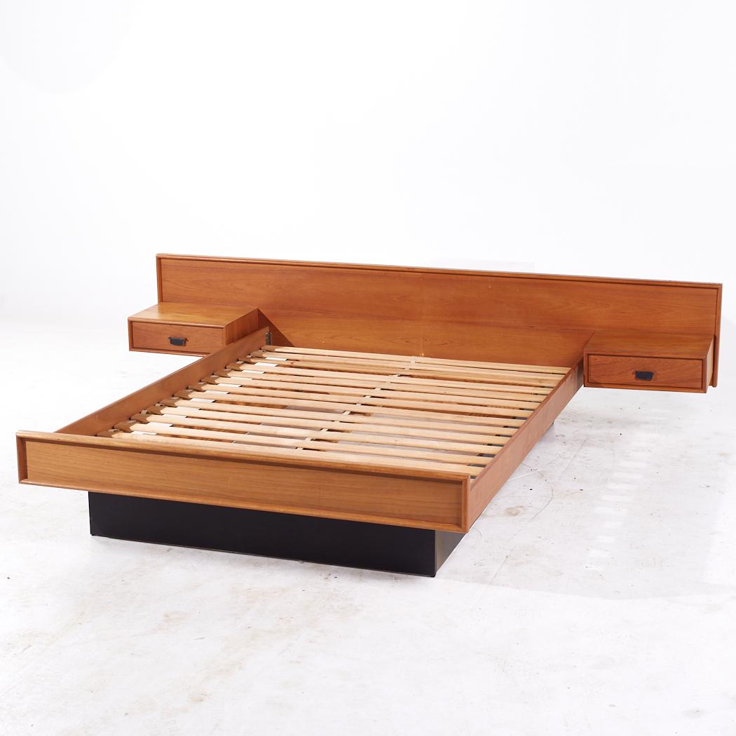 Westnofa Style Mid Century Danish Teak Queen Platform Bed with ...