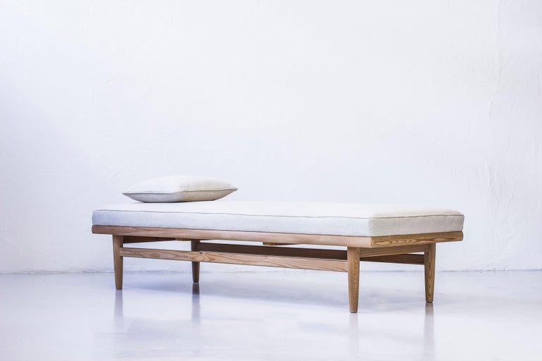 Daybed by Harry Moen for Konrad Steinstads Snekkerverksted, Norway at ...