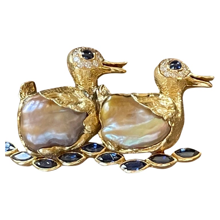 Whimsical Vintage 18 K Yellow Gold Duck Brooch Baroque Pearls Sapphire ...