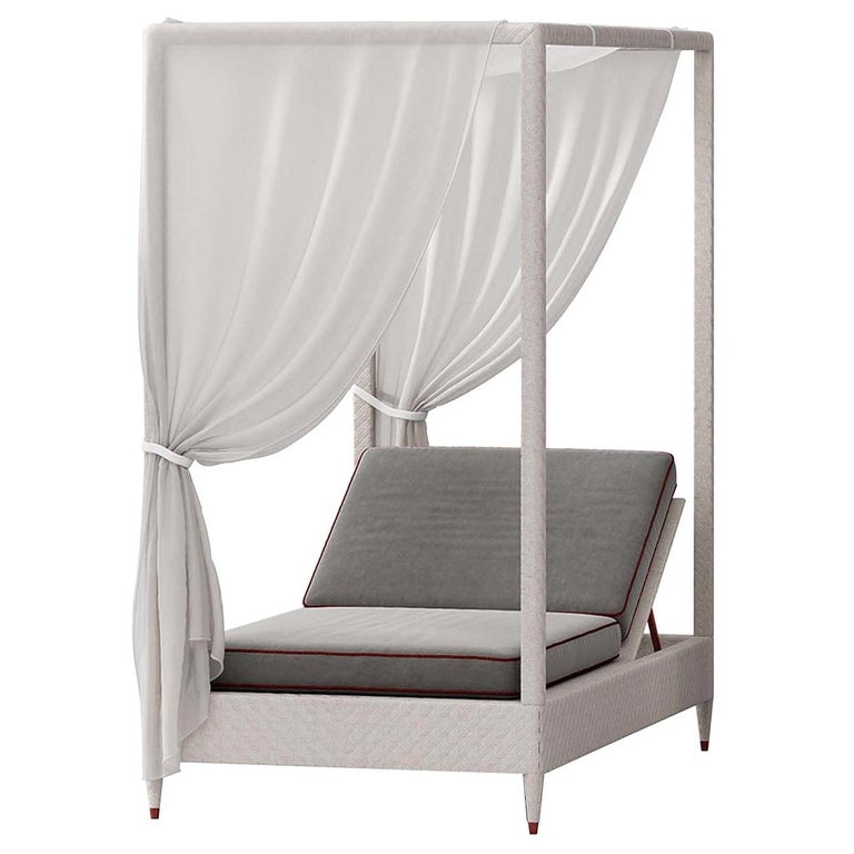 White 1-Seat Daybed with Canopy For Sale at 1stDibs | twin daybed with ...