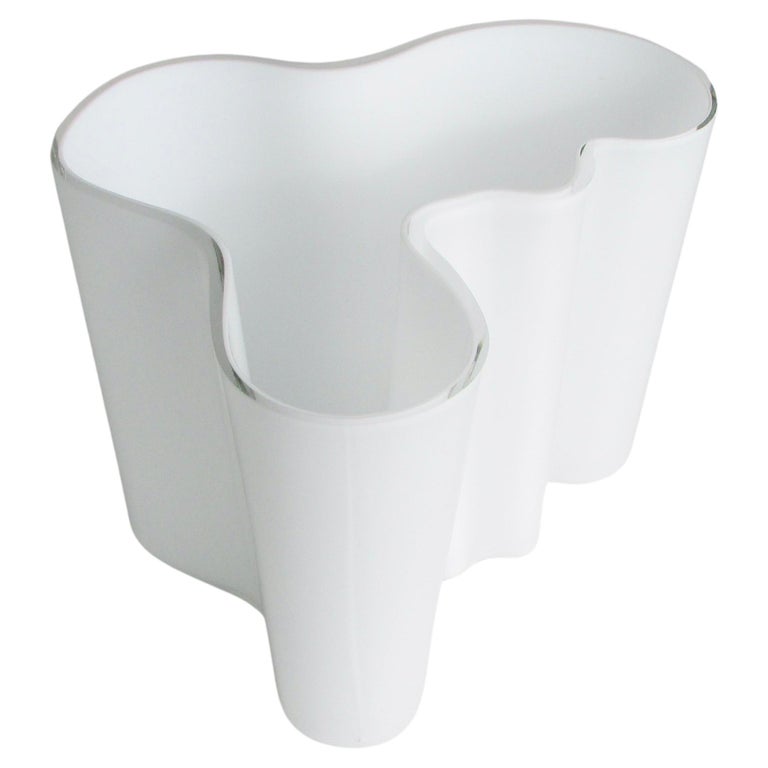 White Cased Glass Alvar Aalto Savoy Vase for Littala For Sale at 1stDibs