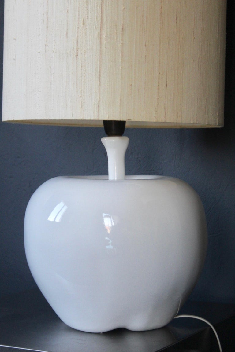 White Ceramic Apple Table Lamp For Sale at 1stDibs