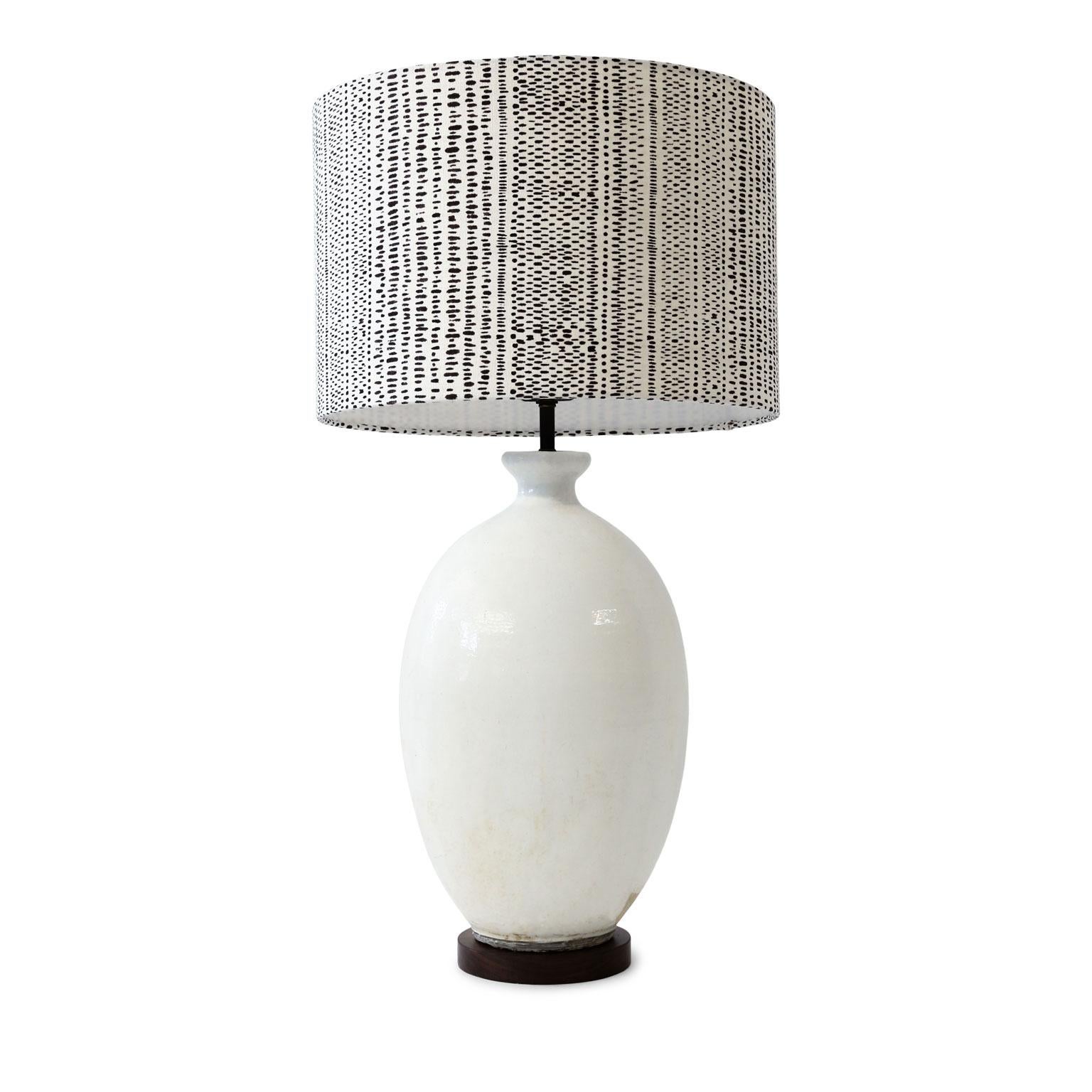 White Ceramic Vase Lamp at 1stDibs