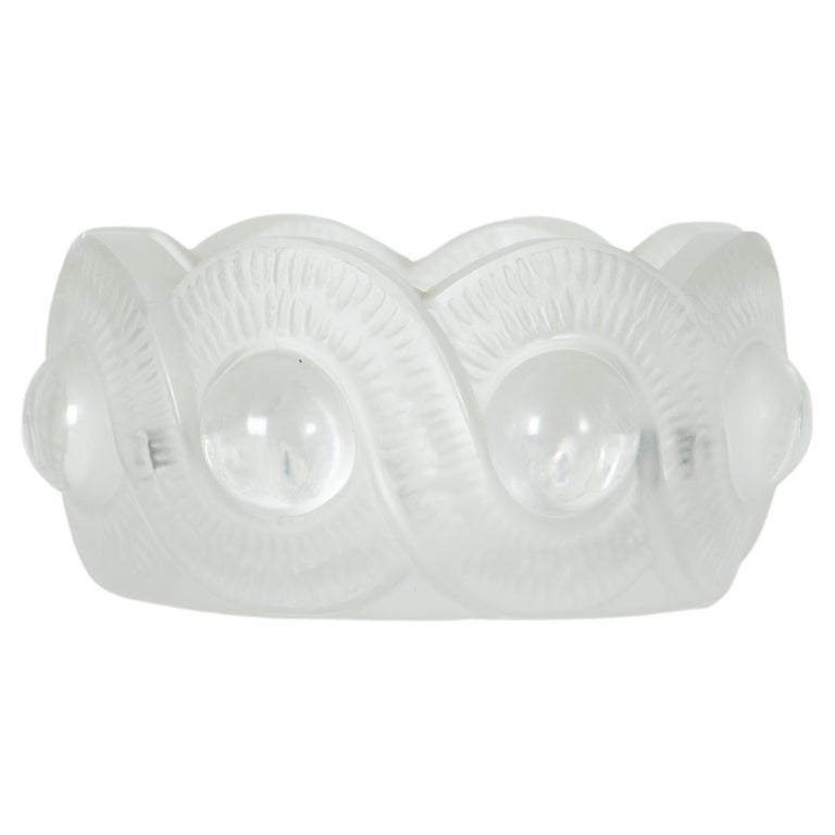 White Crystal Cup "Gao" by René Lalique, France For Sale at 1stDibs
