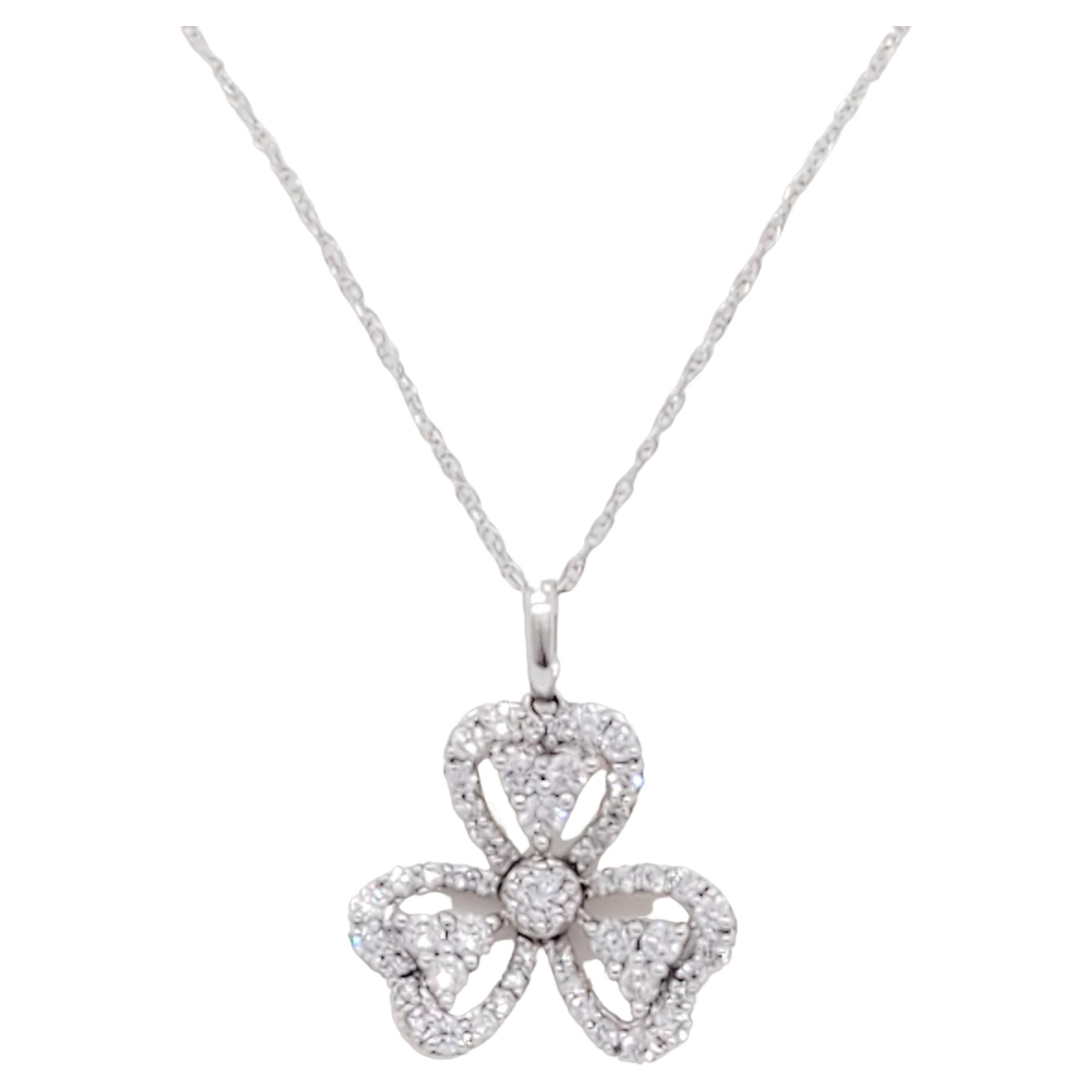 Maple Marijuana Leaf Diamond Gold Pendant For Sale at 1stDibs ...