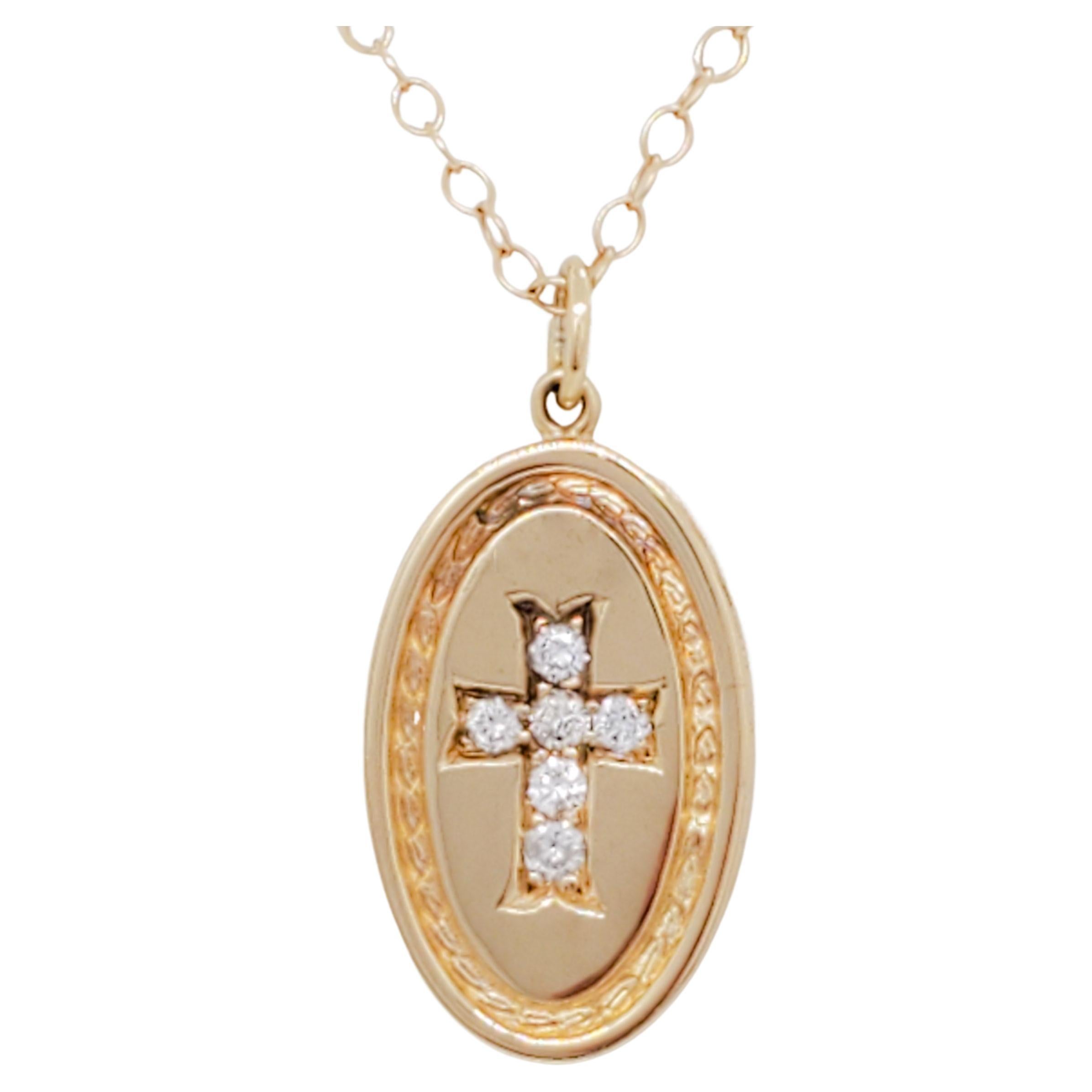 Diamond Gold Medallion Necklace For Sale at 1stDibs