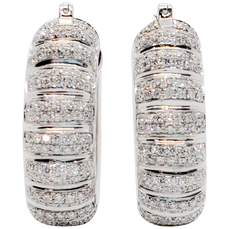 White Diamond Fluted Hoops in 18 Karat White Gold For Sale at 1stDibs