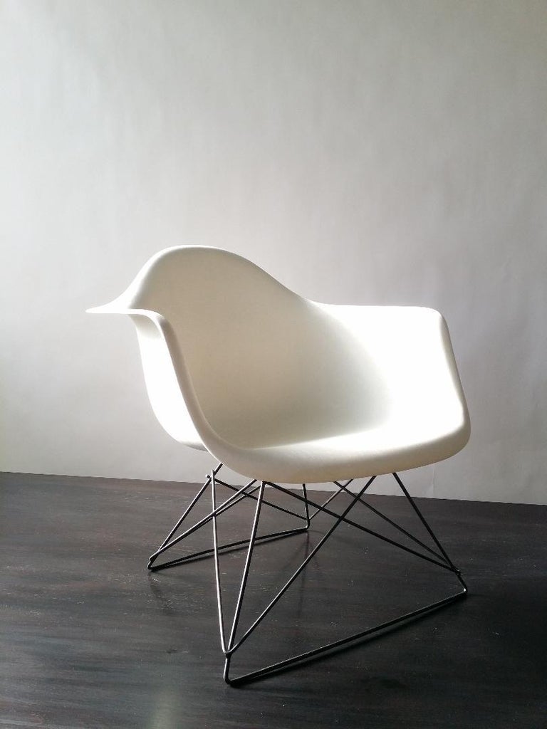 White Eames LAR Cats Cradle Chair at 1stDibs