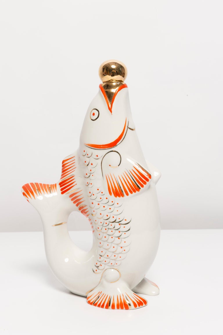 White Fish Glass Decanter and Glasses, 20th Century, Europe, 1960s For ...
