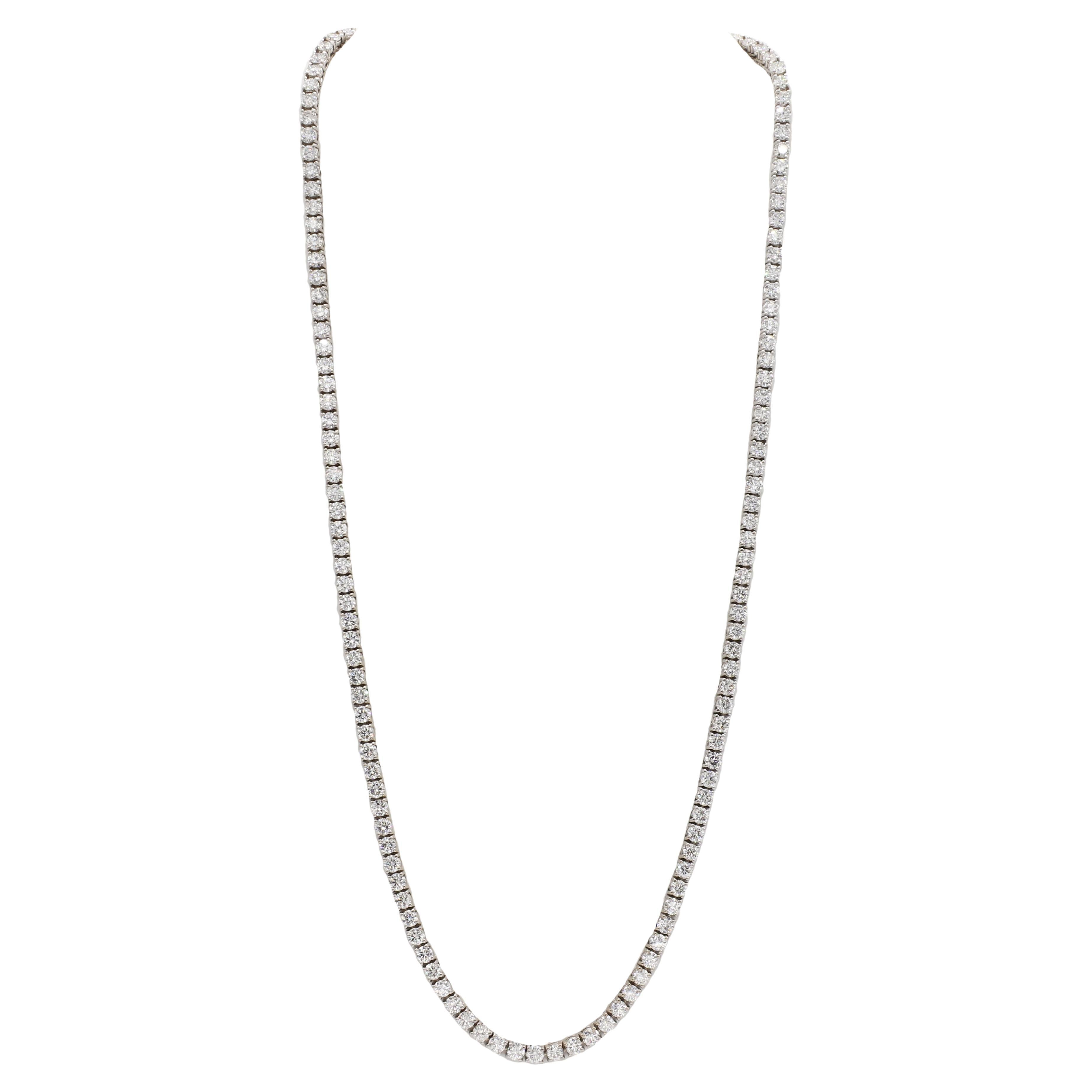Diamond Gold Line Necklace For Sale at 1stDibs