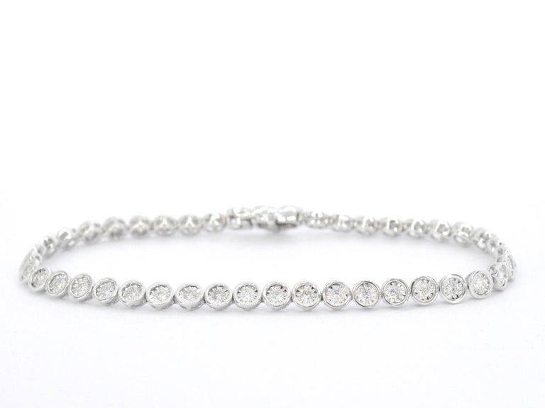 White Gold Bracelet Set with Diamonds For Sale at 1stDibs