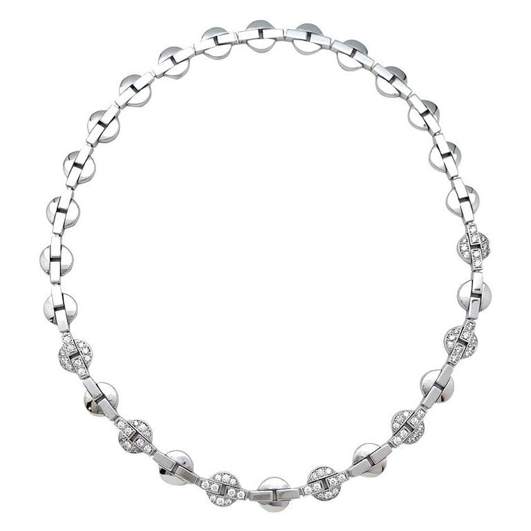Cartier Collier en or blanc de la collection "Himalia" serti de ...