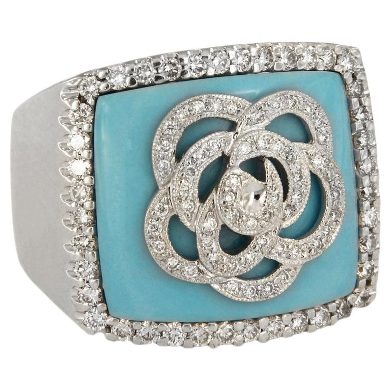 White Gold Flower Ring with Light Blue Enamel For Sale at 1stDibs