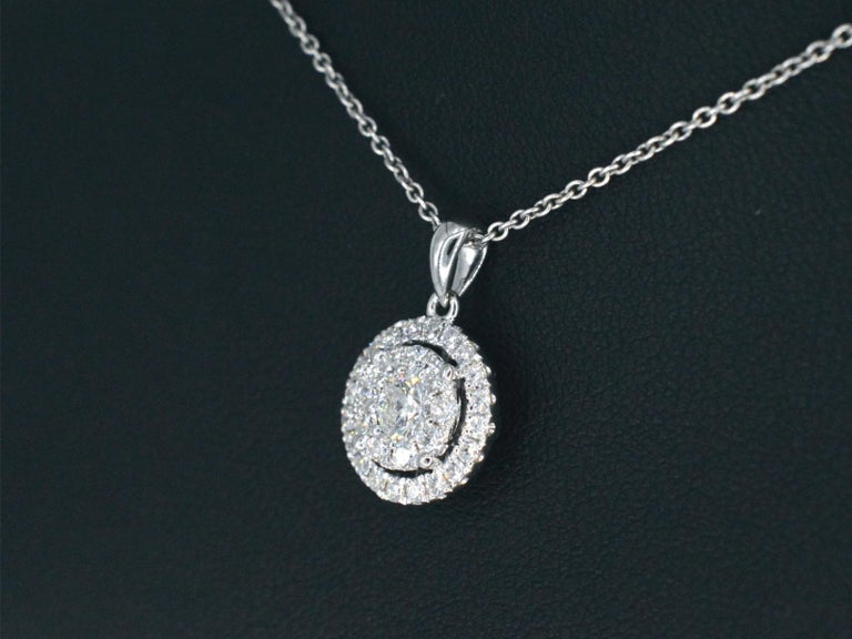 White gold pendant with diamonds For Sale at 1stDibs