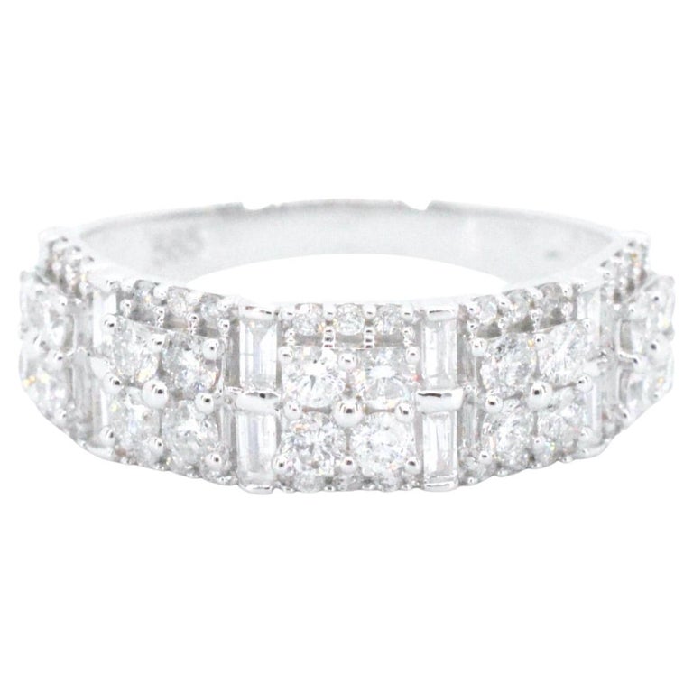 White Gold Ring with Diamonds For Sale at 1stDibs