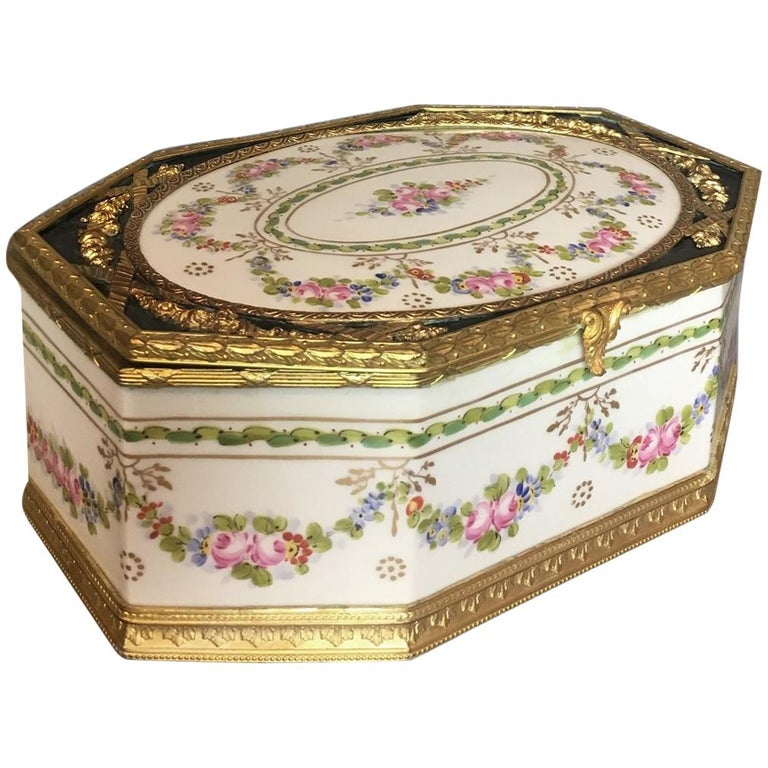 White Ground Sèvres-Style Trinket Box at 1stdibs